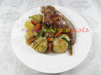 Iepure la Cuptor cu Vin si Legume ⋆ Retete Pentru O Viata