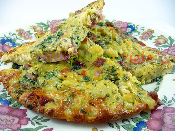 Omleta cu Paste, Bacon si Parmezan ⋆ Retete Pentru O Viata