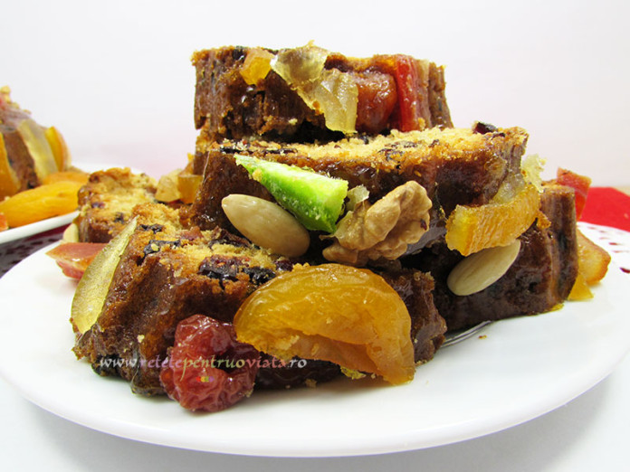 Chec cu Fructe Confiate (Jamie Oliver) ⋆ Retete Pentru O Viata