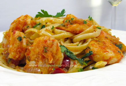 Creveti la Tigaie cu Sos de Rosii ⋆ Retete Pentru O Viata