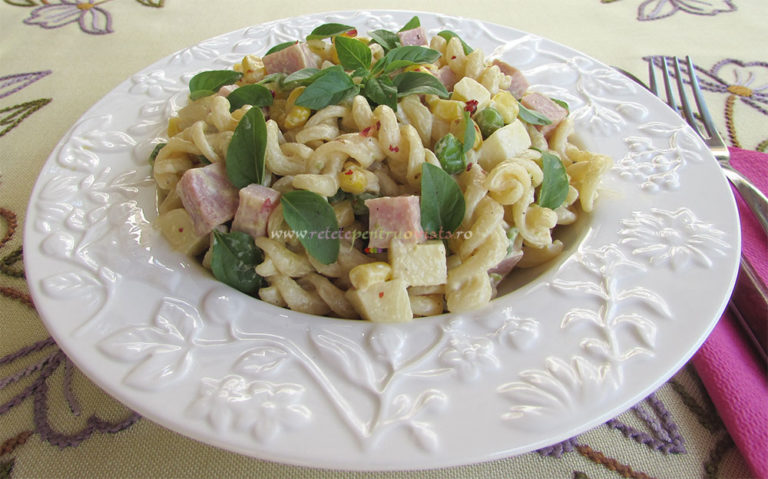 Salata de Paste cu Sunca si Legume ⋆ Retete Pentru O Viata