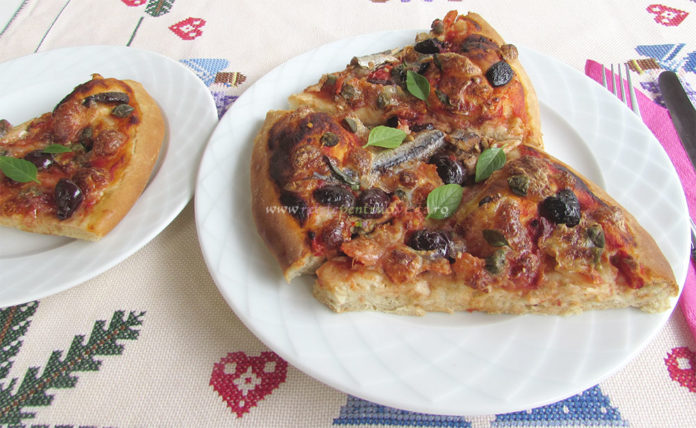 Pizza Arrabiata cu Ansoa si Mozzarella ⋆ Retete Pentru O Viata