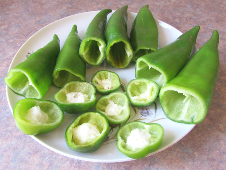 Ardei Umpluti cu Branza la Cuptor ⋆ Retete Pentru O Viata