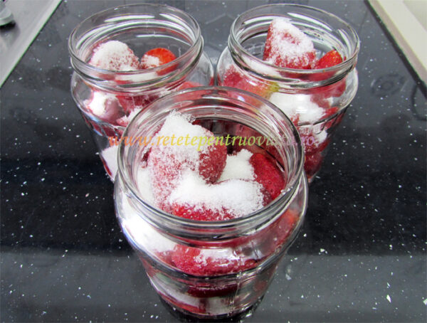 Compot de Capsuni Natural, fara Conservanti ⋆ Retete Pentru O Viata