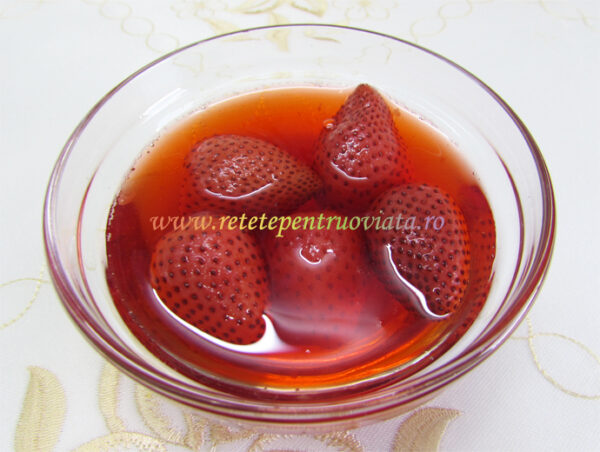 Compot de Capsuni Natural, fara Conservanti ⋆ Retete Pentru O Viata