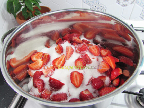 Sirop de Capsuni Reteta Fara Conservanti pentru Iarna